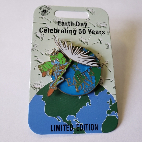 Disney | Accessories | Disney Flik Pin A Bugs Life Earth Day 220 Le ...